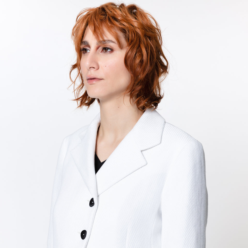 CLAUDE white linen and cotton blazer jacket for a work interview – dorilou